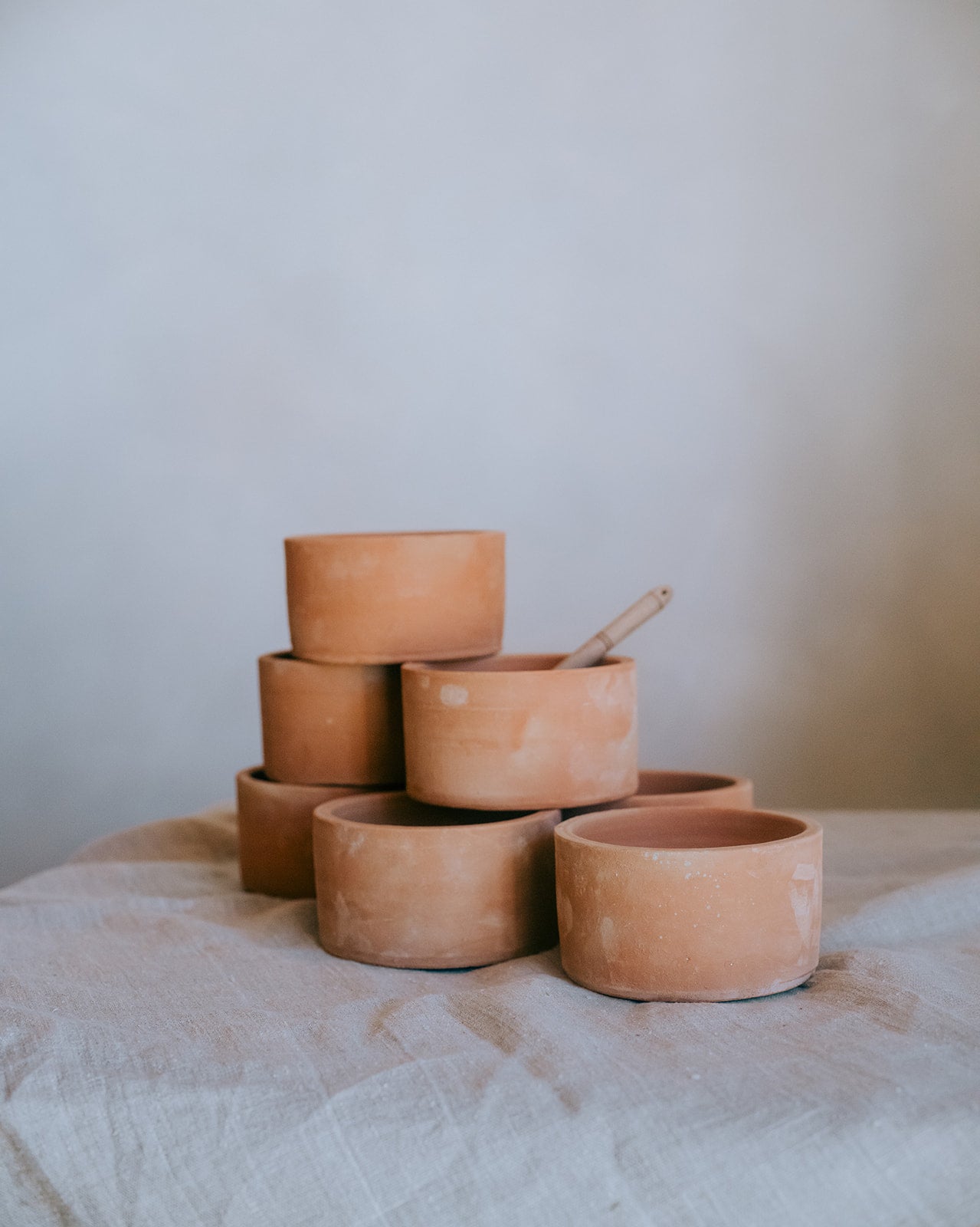 Pot plat en terre cuite – MAISON FARIGOULETTE